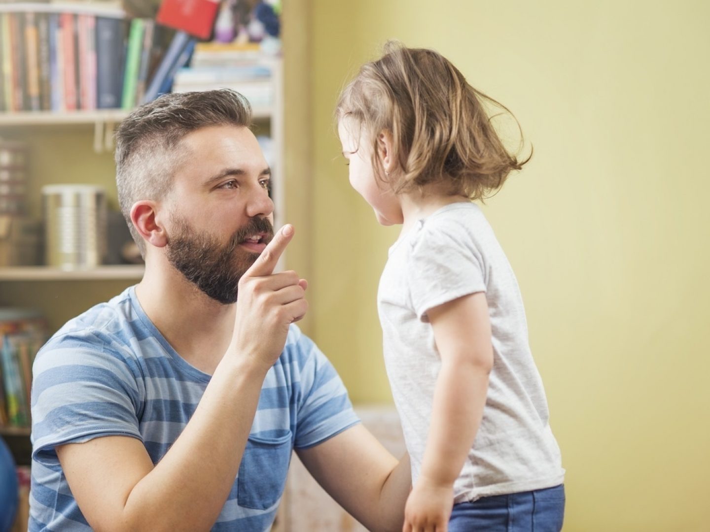 ¿Es sano castigar a nuestros hijos? | Solución 24/7